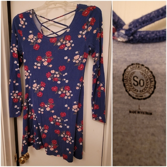 SO | Dresses | Fall Dress Red Floral And White And Blue | Poshmark